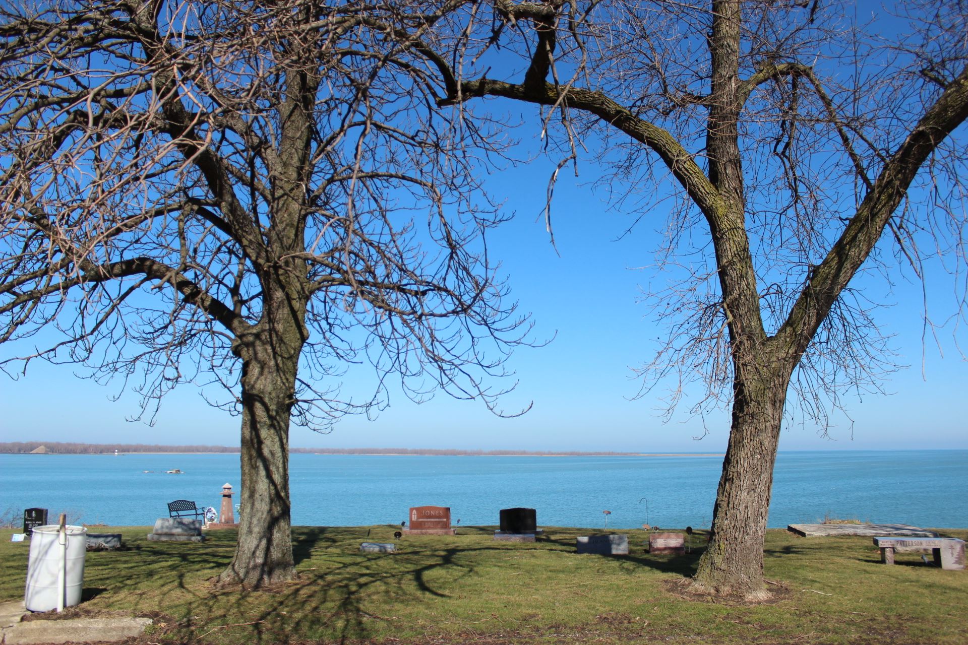 Locations Hub - Lakeside Cemetery And Gardens, Lake Erie