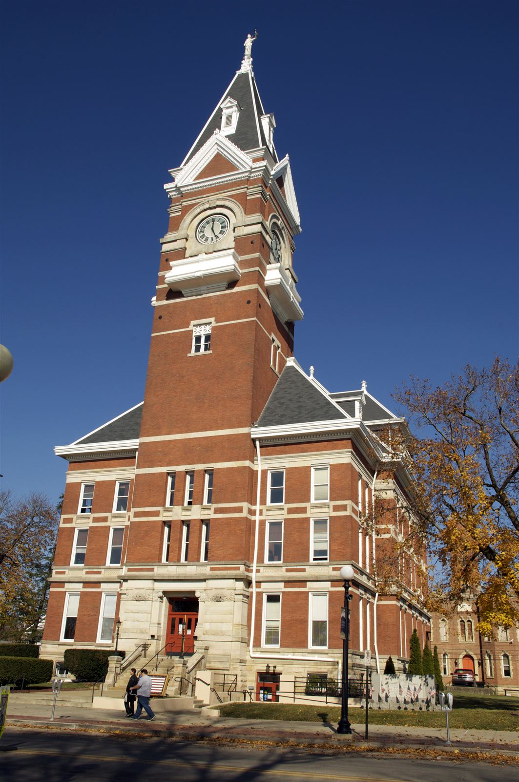 Locations Hub - Clarion County Courthouse