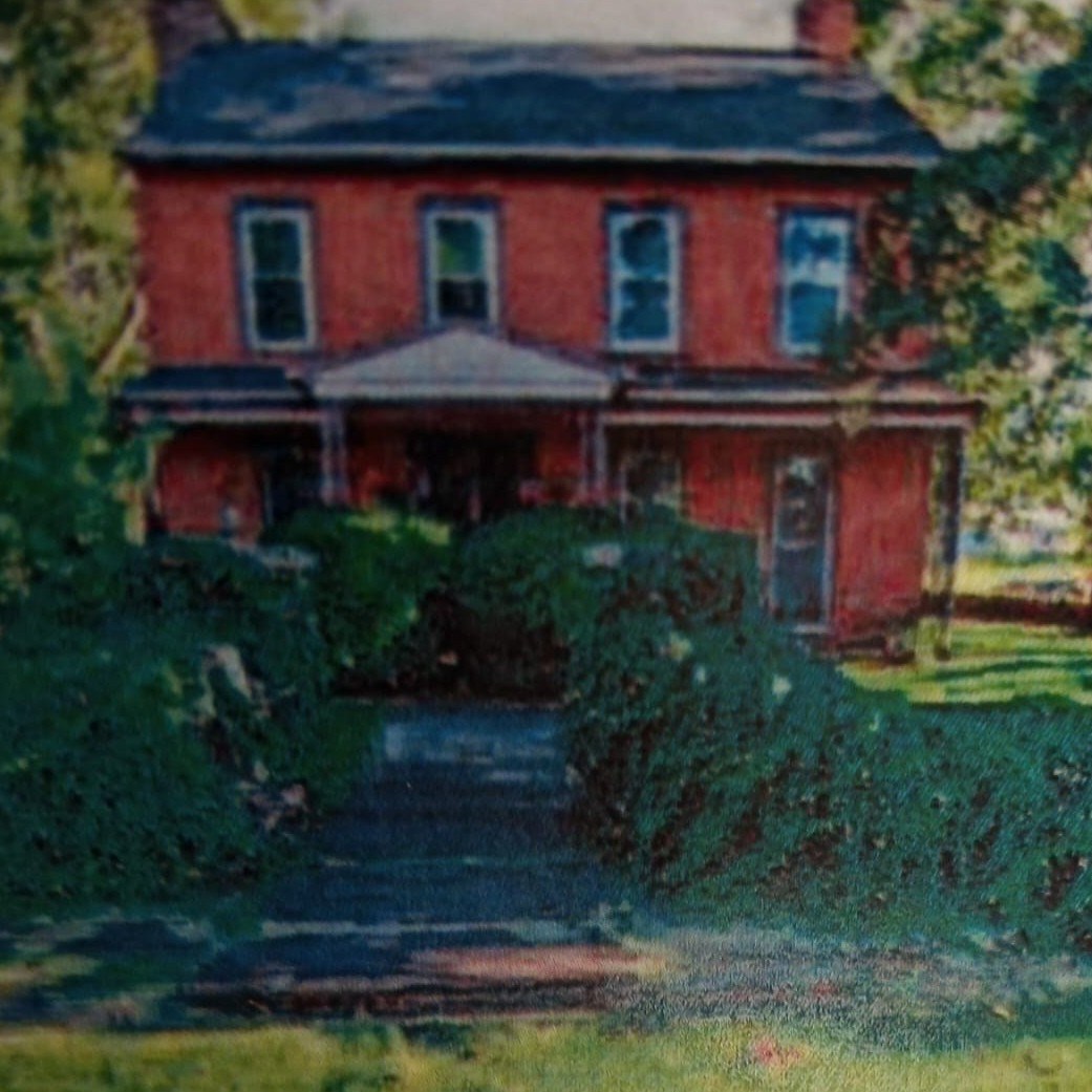 Locations Hub - 1804 Victorian Home, Columbia