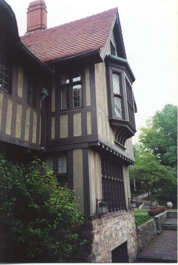 Locations Hub - Olmsted Manor