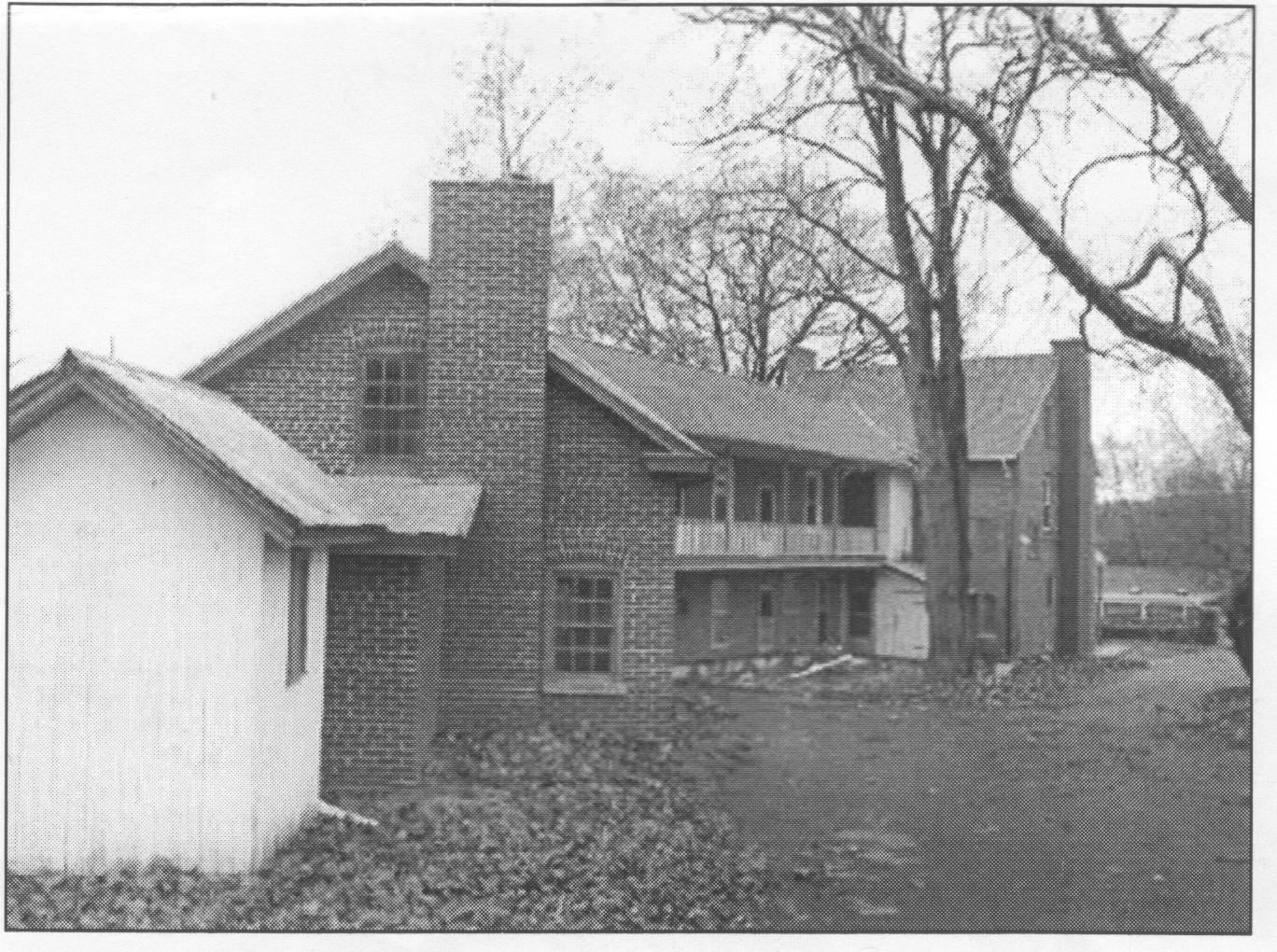 Locations Hub - 1804 Victorian Home, Columbia