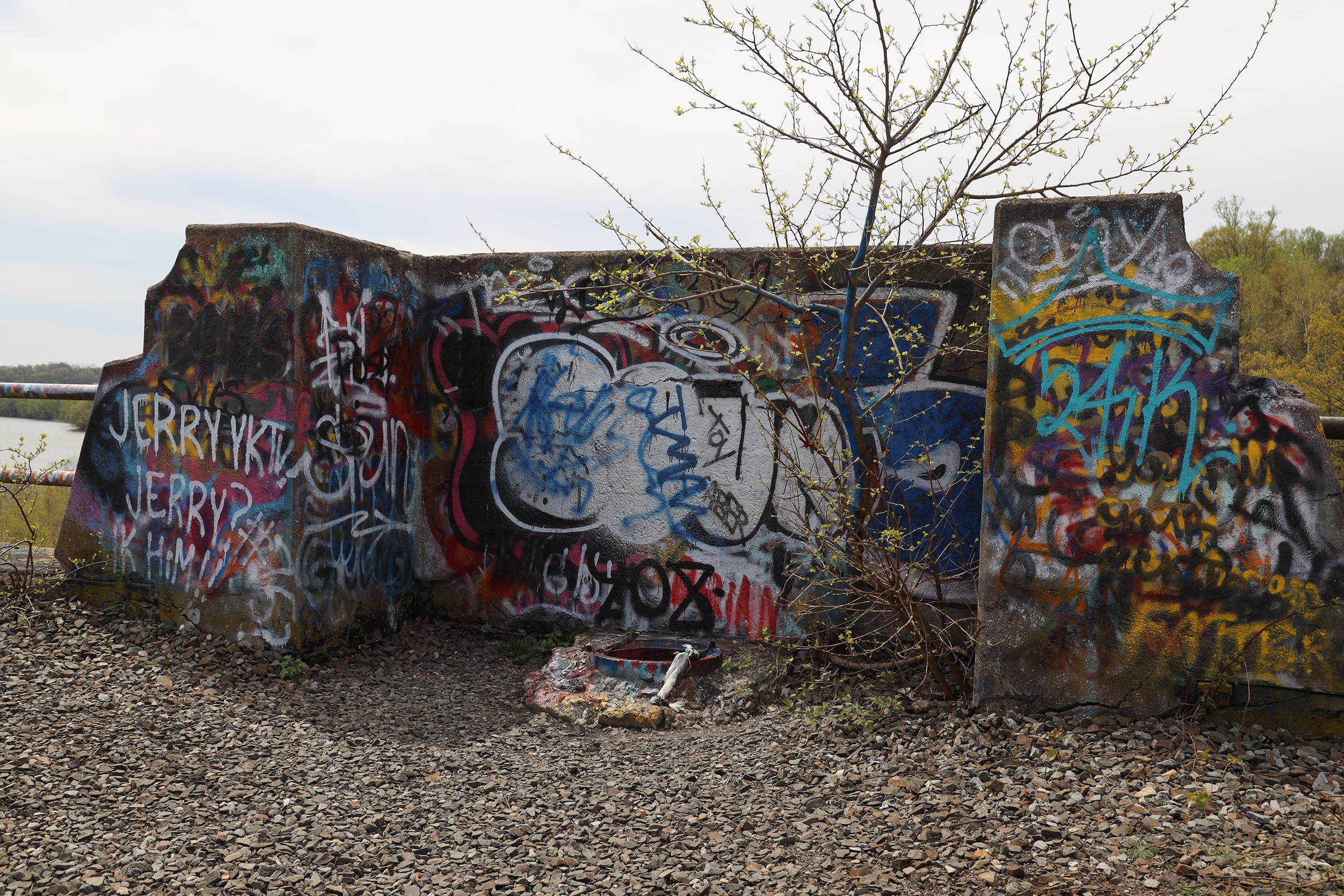Locations Hub - Graffiti Bridge-delaware River Viaduct