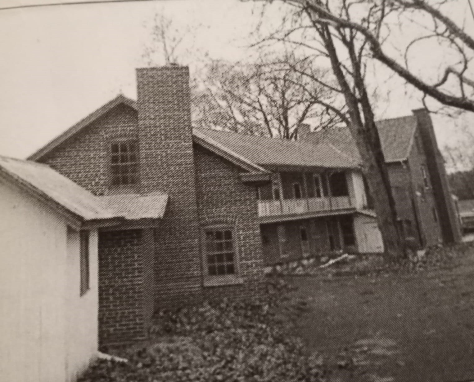 Locations Hub - 1804 Victorian Home, Columbia