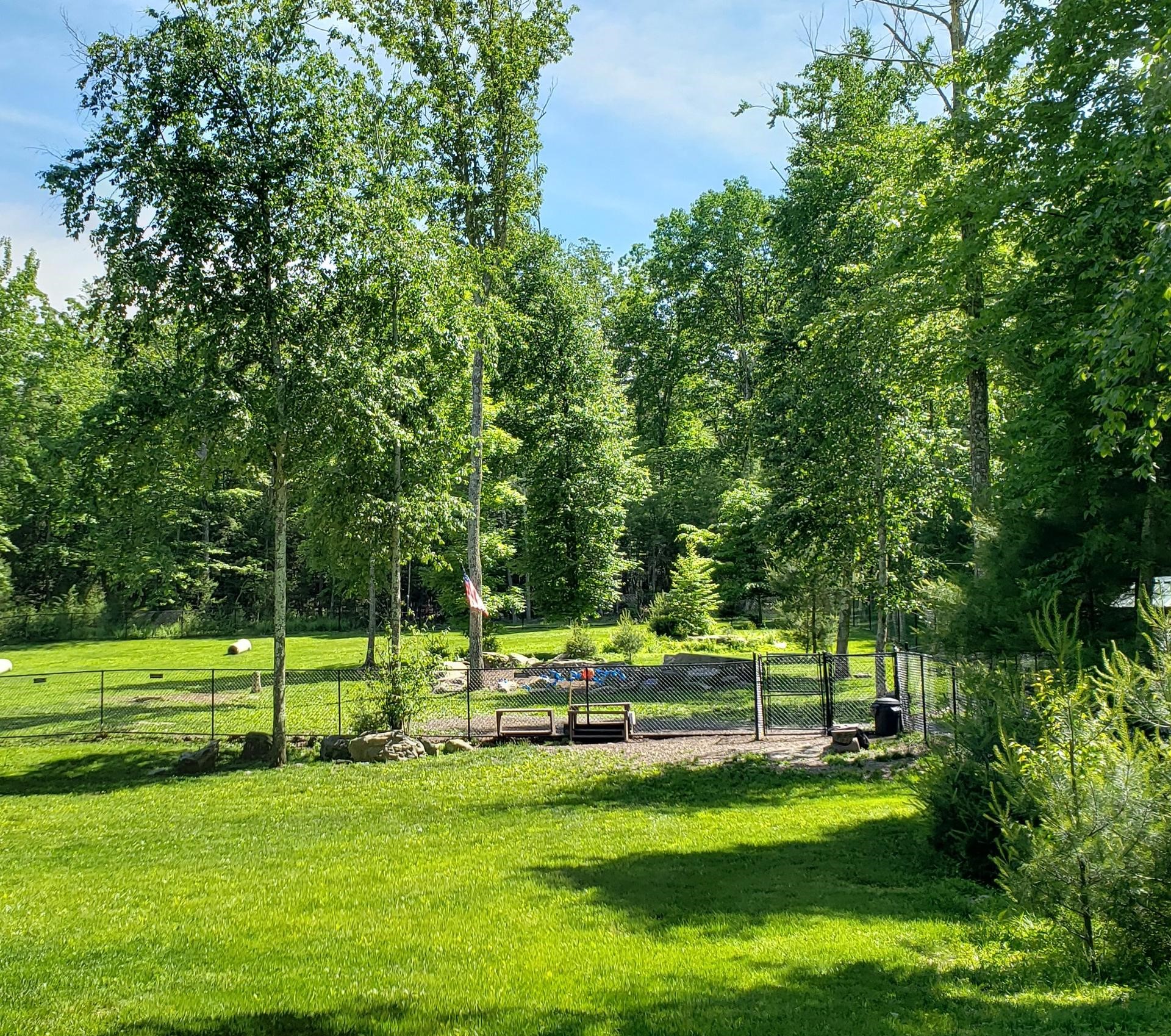 Locations Hub - Reeders, Monroe County