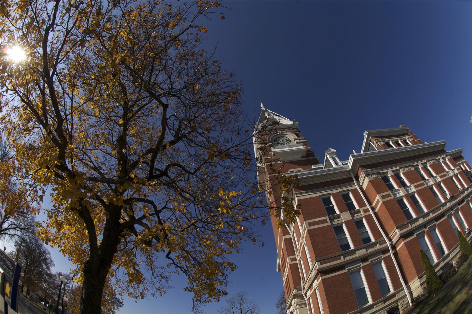 Locations Hub - Clarion County Courthouse