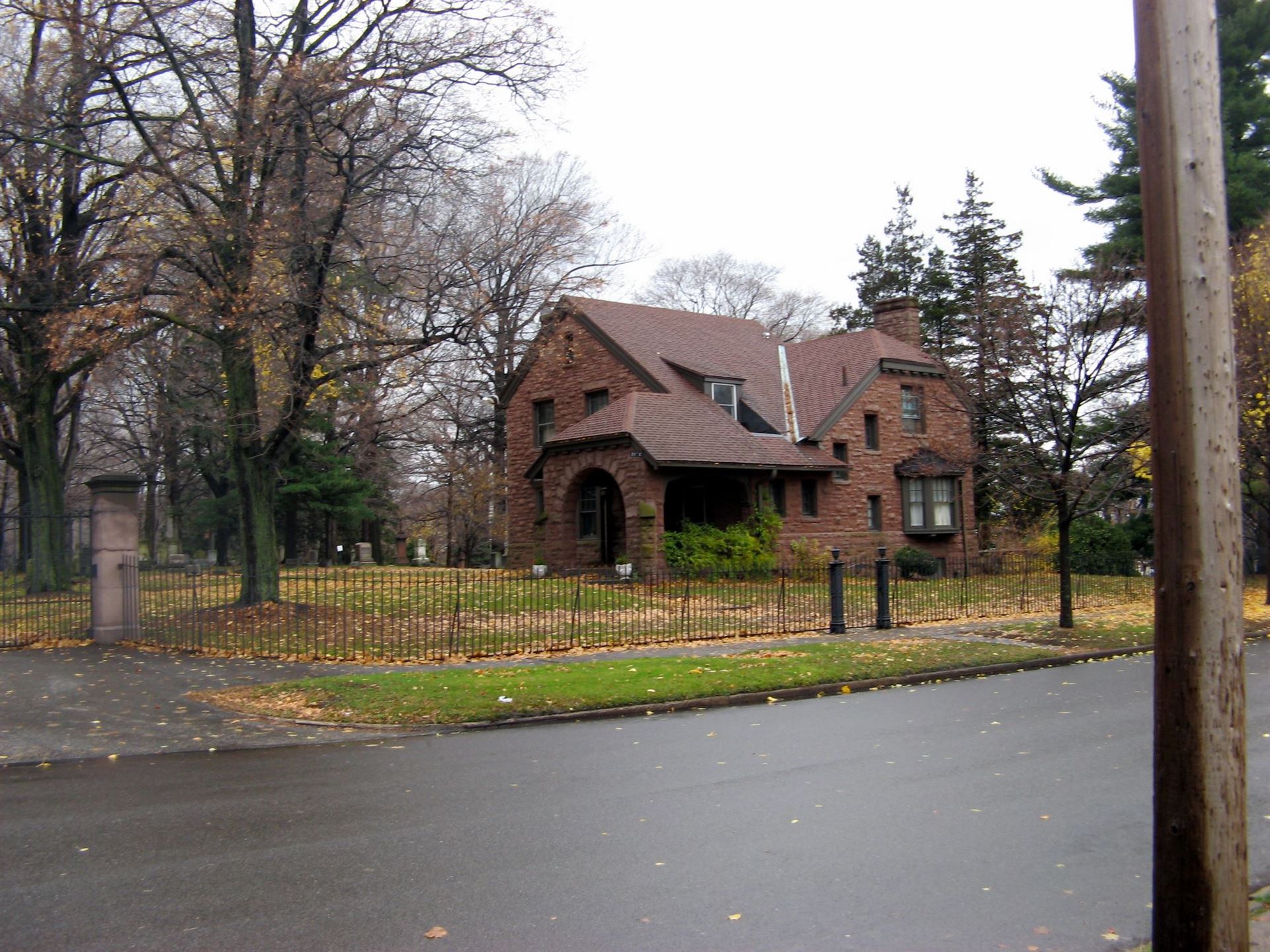 Locations Hub - Erie Cemetery Ii