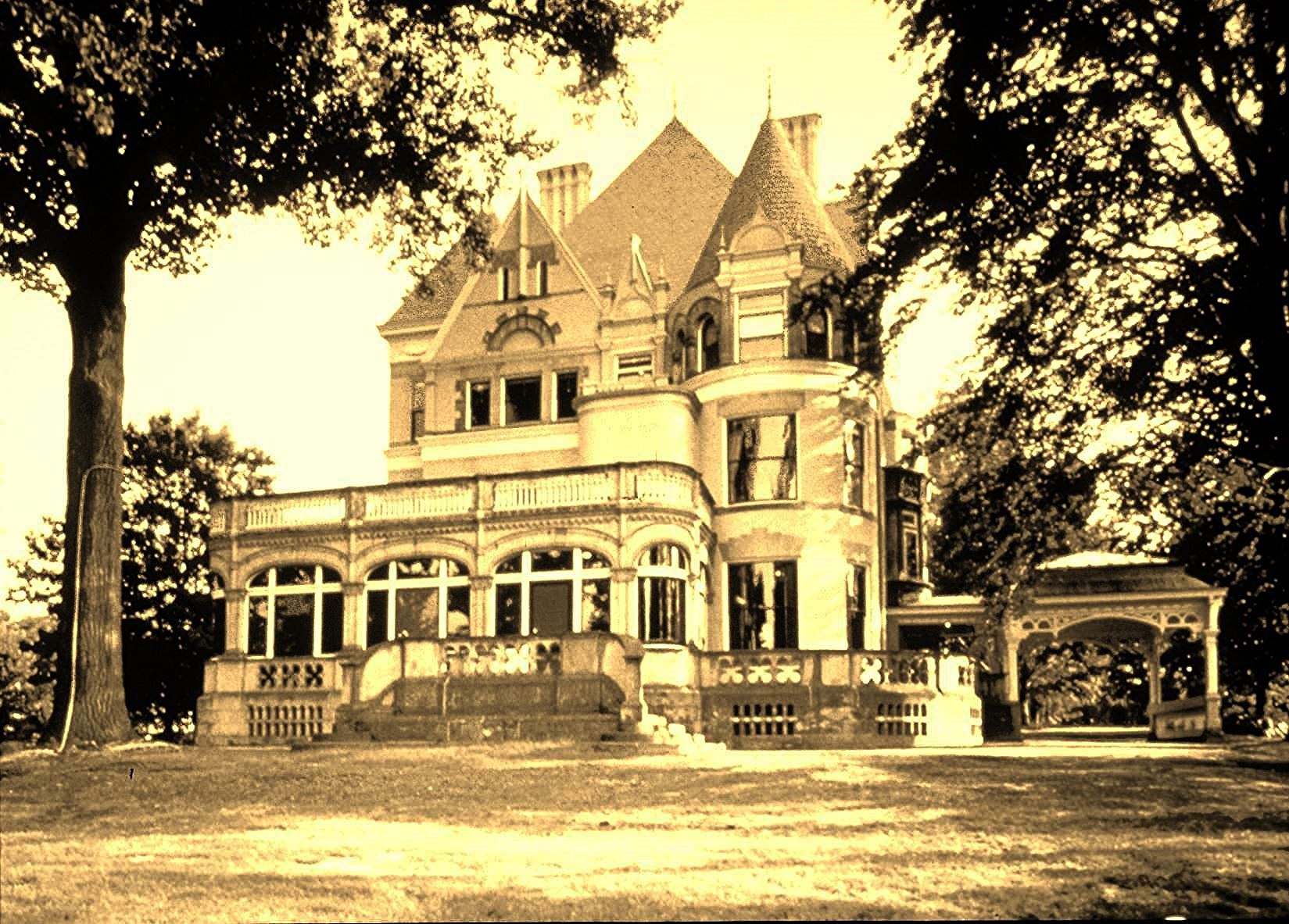 Locations Hub - Frick Clayton Mansion, Pittsburgh