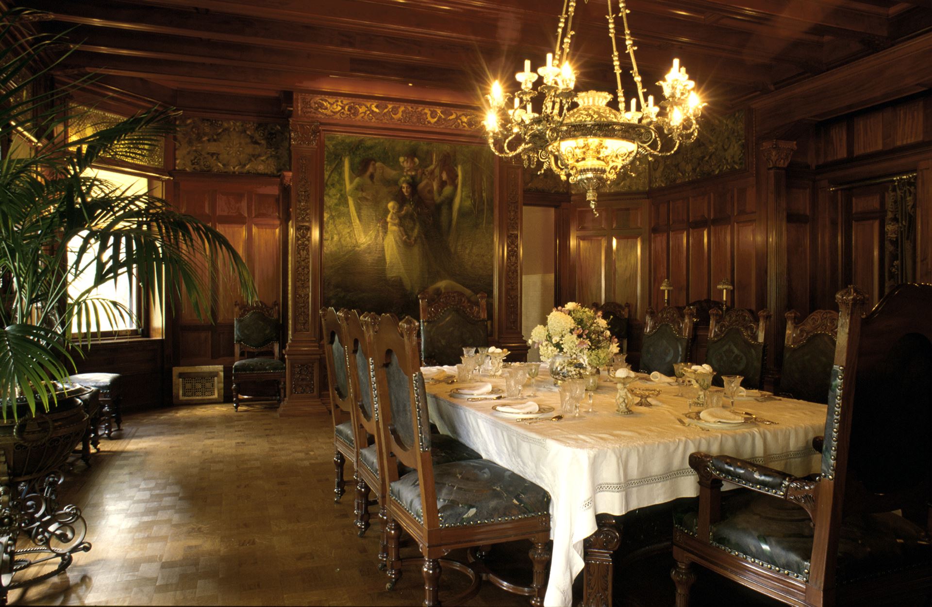 Locations Hub - Frick Clayton Mansion, Pittsburgh